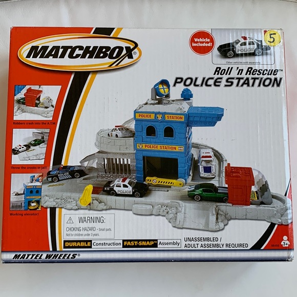 Mattel | Toys | The Matchbox Police Station Roll N Rescue Play Set ...